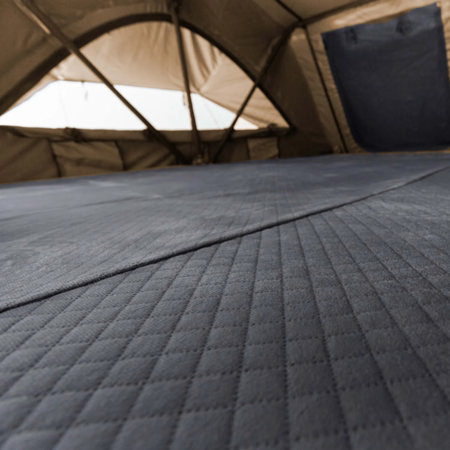 VICKYWOOD Dachzelt BIG WILLOW 180 Gen.3 ECO Goldbraun - 4Wheel Store GmbH